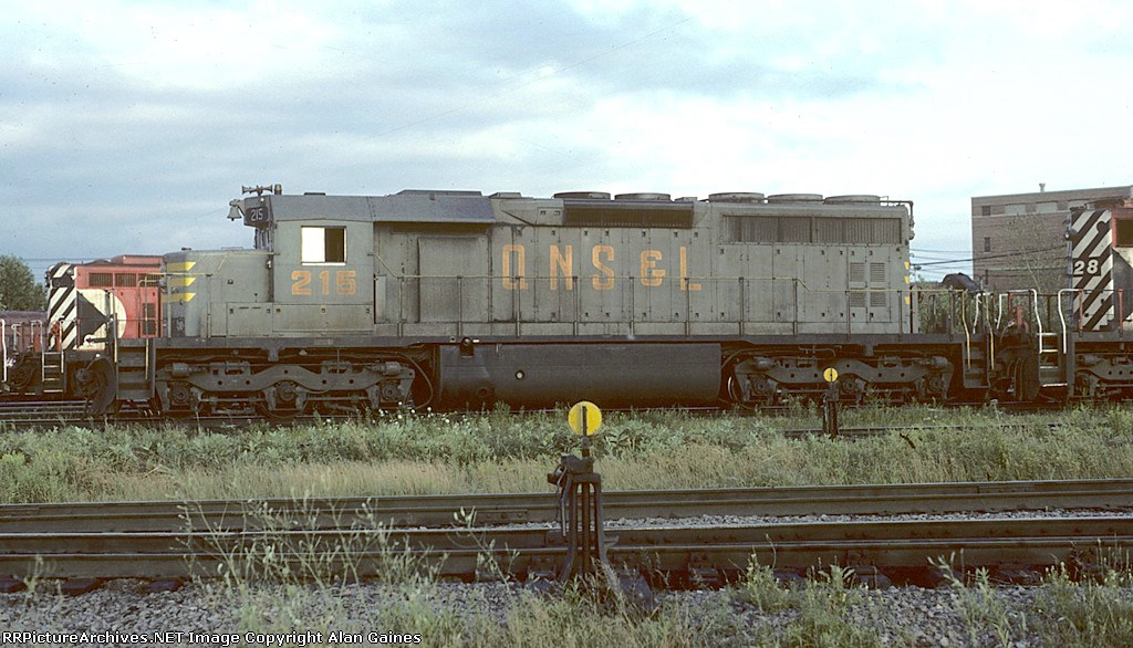 QNSL SD40 215